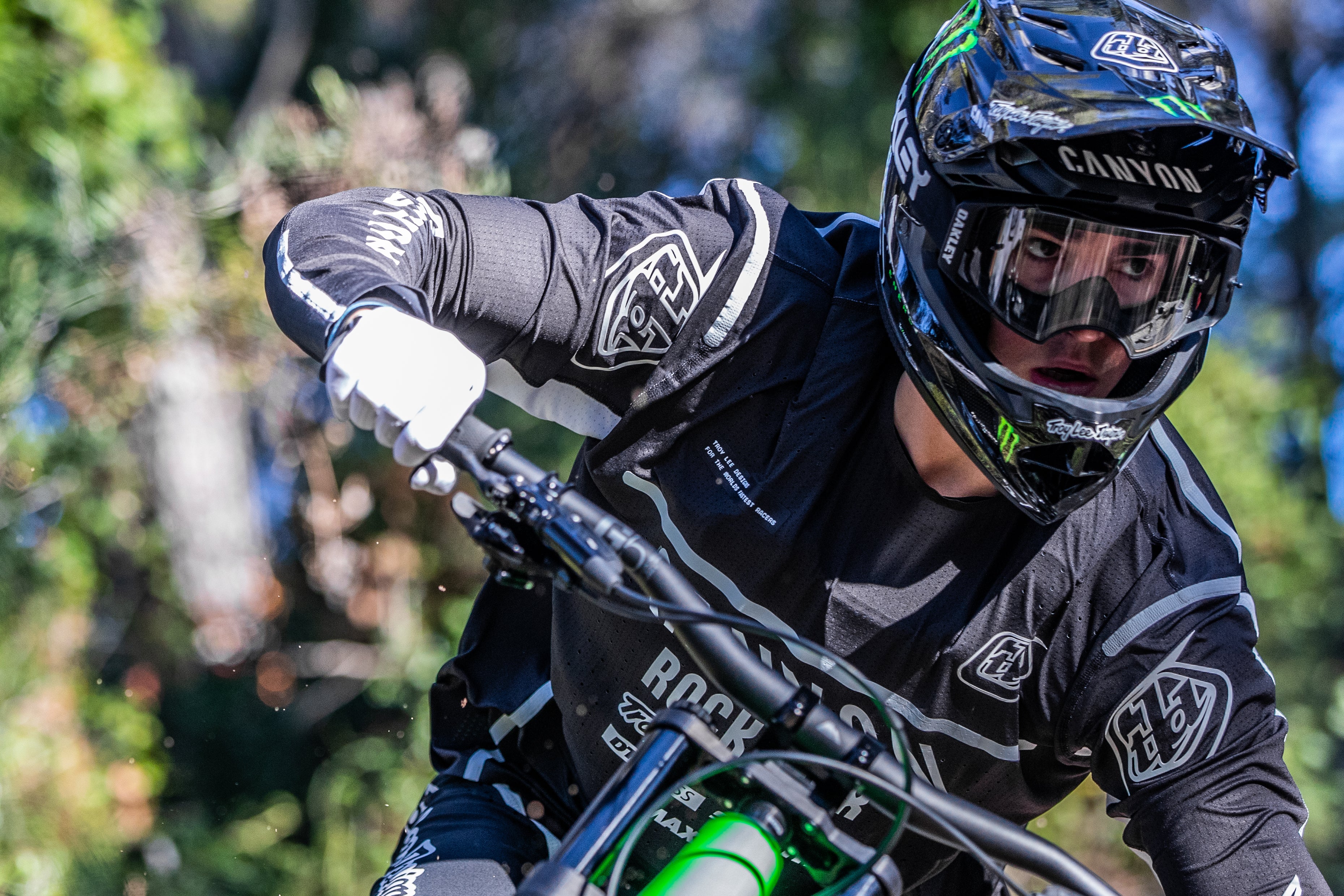 Luca Shaw Joins Canyon Collective – Troy Lee Designs