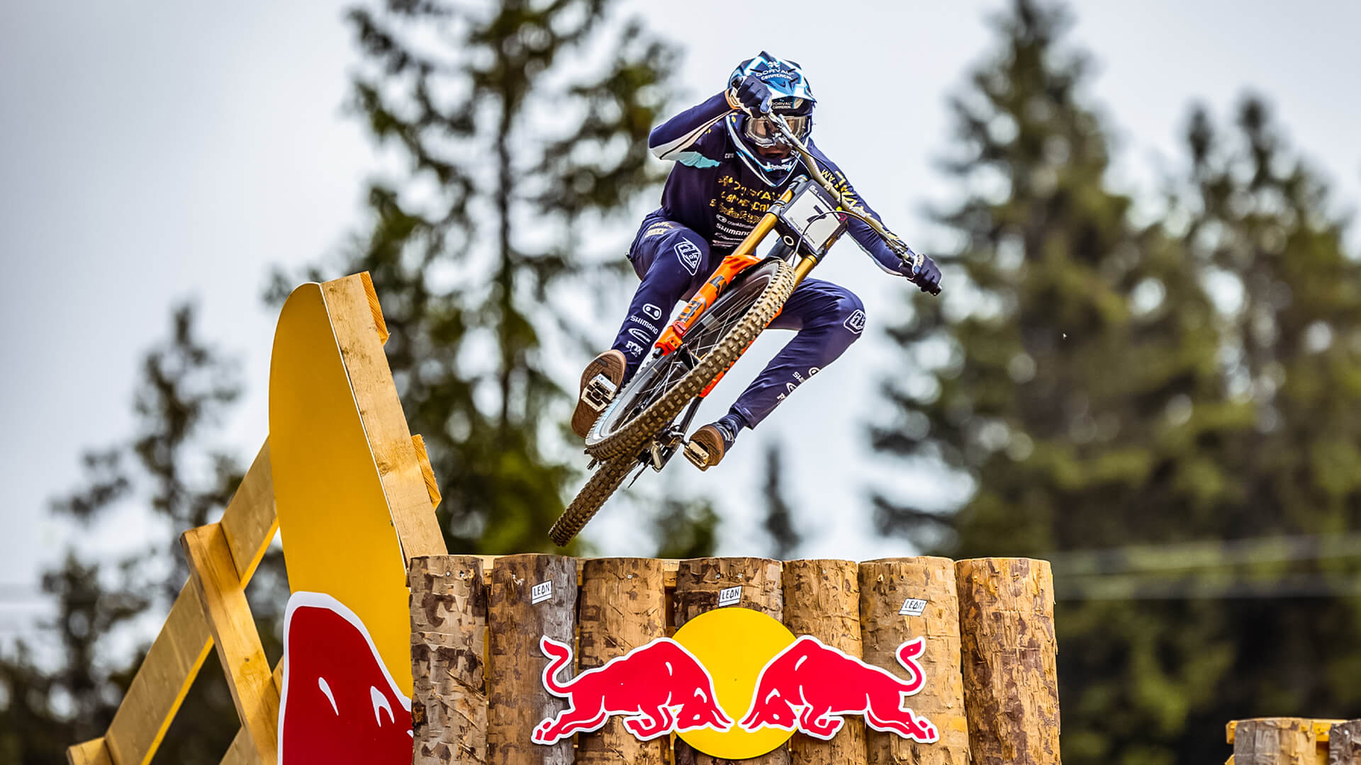 Downhill – Troy Lee Designs